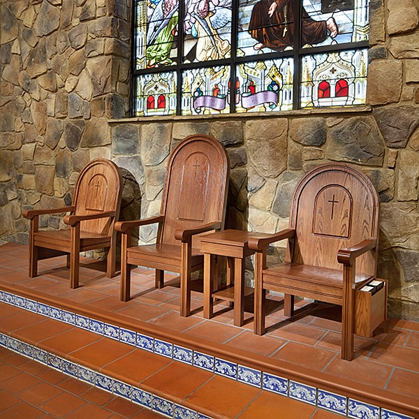 Custom Sanctuary Furniture | Sauder Worship Seating